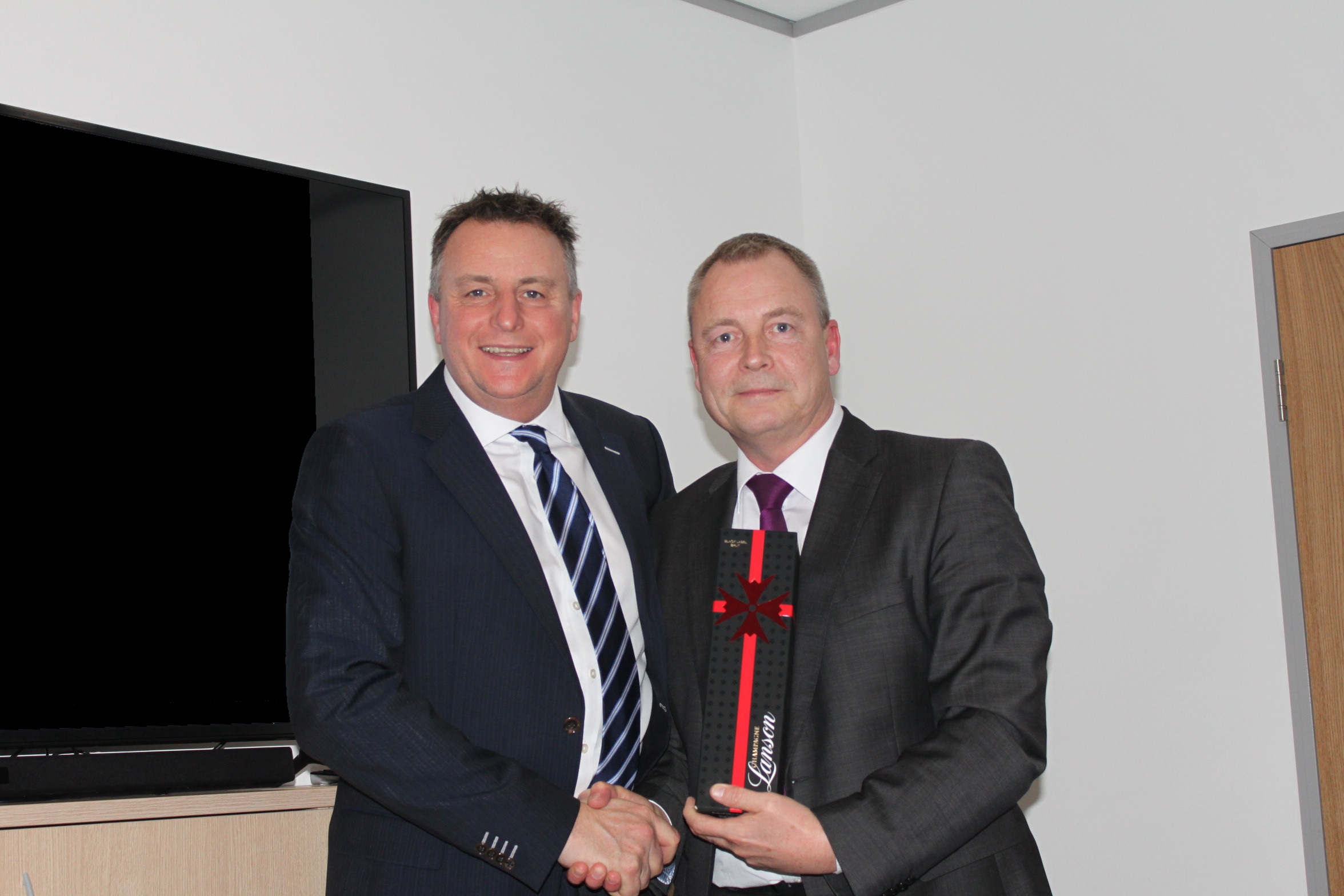 Francis is KBA UK Salesman of the Year for 2016 | uk.koenig-bauer.com